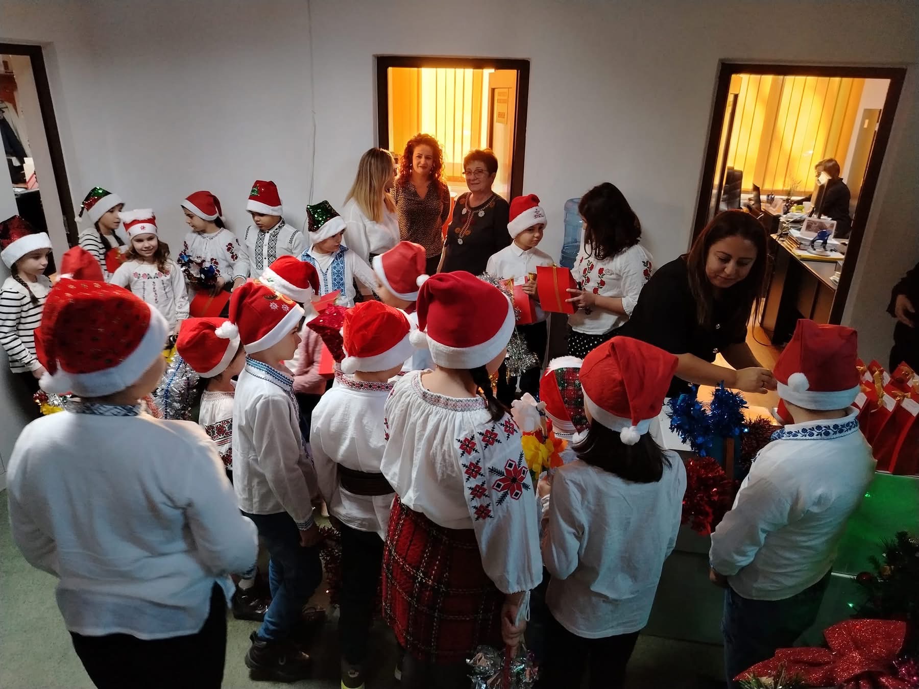 Florina Ivascu-Primarul comunei Sălcioara: Sărbători, traditii ...